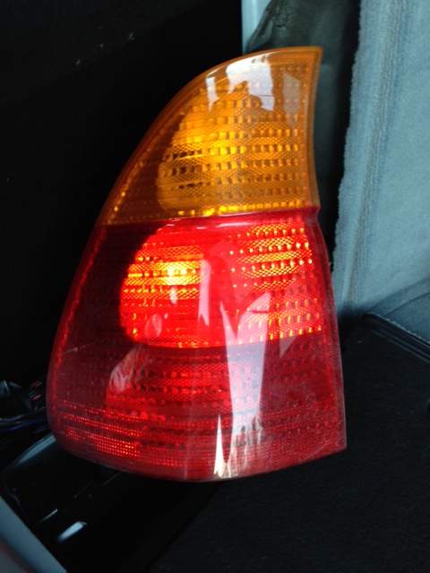 Very weird tail light issue - Xoutpost.com